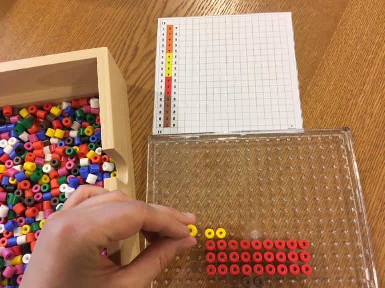 Kleuters digitaal! Kraak de zomerse geheime code op je kralenplank ...